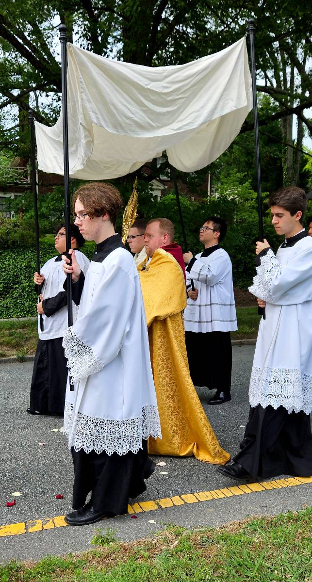 Corpus Christi Processions Honor The Eucharist